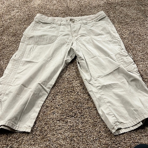 Riders by Lee | Pants & Jumpsuits | Rider By Lee Capris | Poshmark